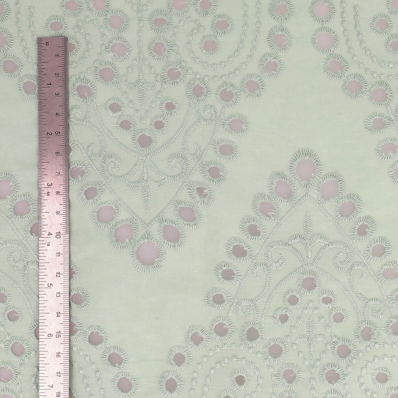 Tissu Broderie Anglaise Arabesque Vert Pale - Tissus des Ursules
